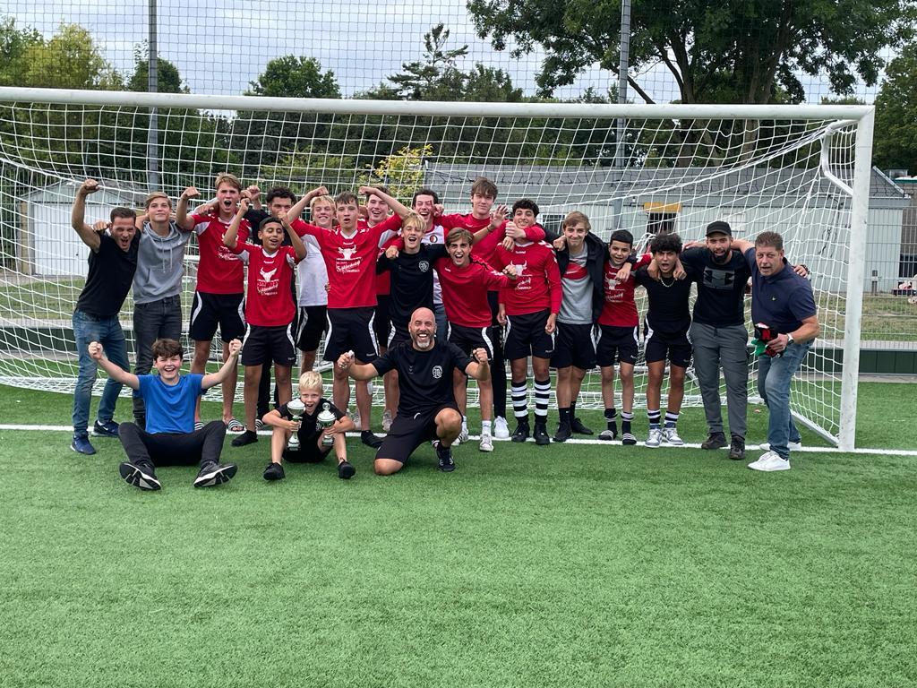 VV Maarssen O17-1 wint Brederodes-toernooi